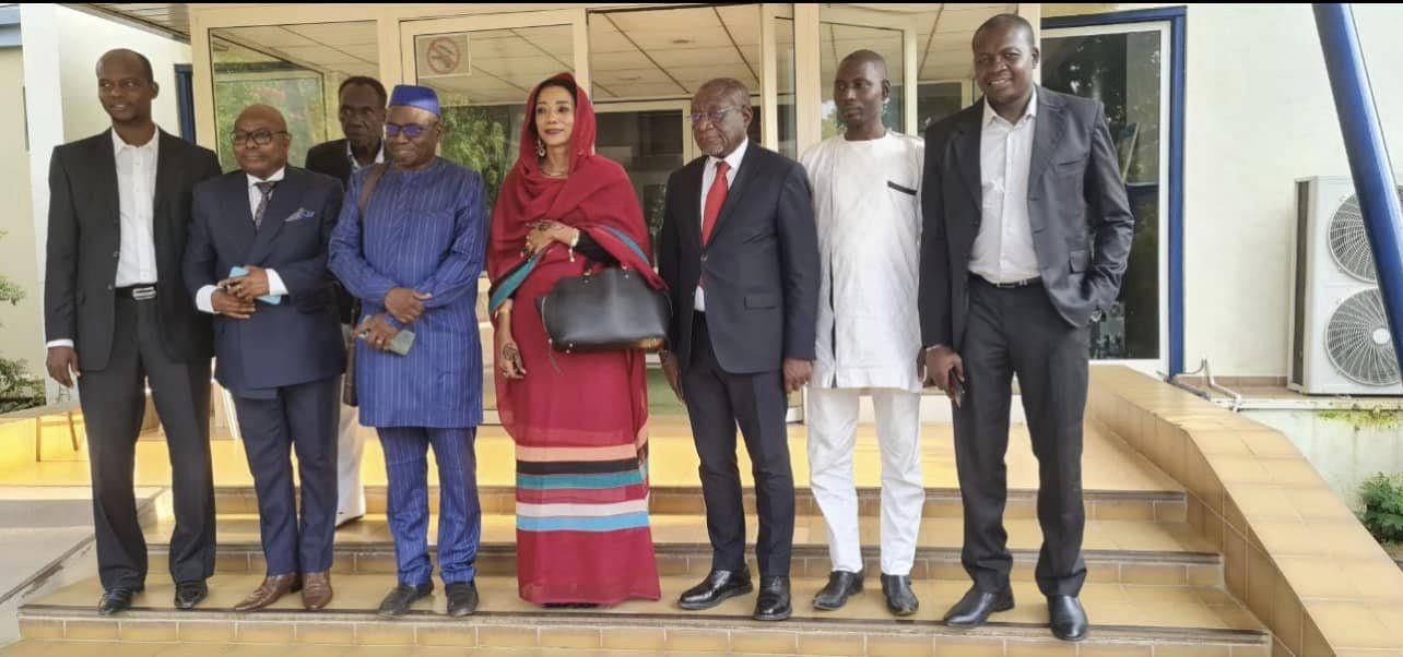 TCHAD : cérémonie solennelle de remise de diplômes aux lauréat(e)s ...